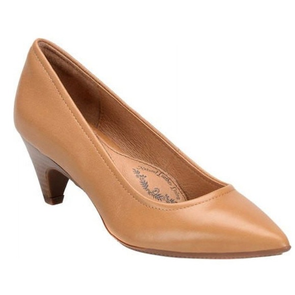 Sofft | Shoes | Sofft Altessa Ii Classic Tan Womens Pumps | Poshmark